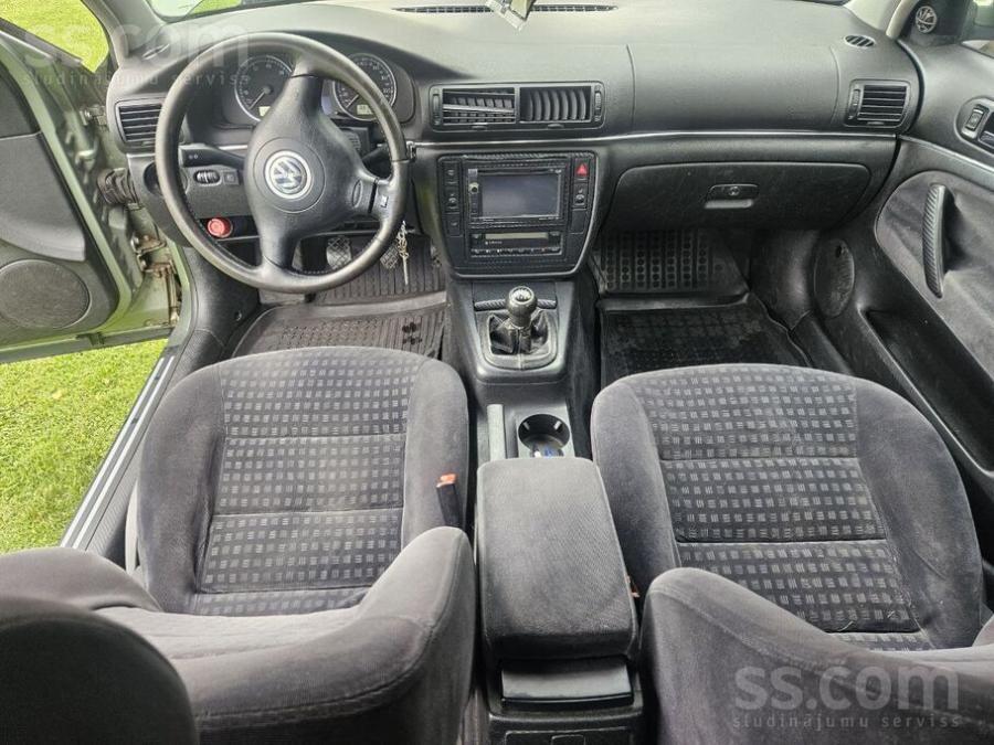 Zaļš Volkswagen Passat B5 2001 Rīga, ar dzinēja tilpumu 2.00 L un nobraukumu 331 tūkst. km par 1380 €, foto 10 vietnē AUTOMOTO.COM.LV