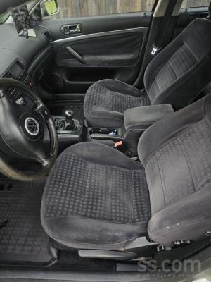 Zaļš Volkswagen Passat B5 2001 Rīga, ar dzinēja tilpumu 2.00 L un nobraukumu 331 tūkst. km par 1380 €, foto 11 vietnē AUTOMOTO.COM.LV