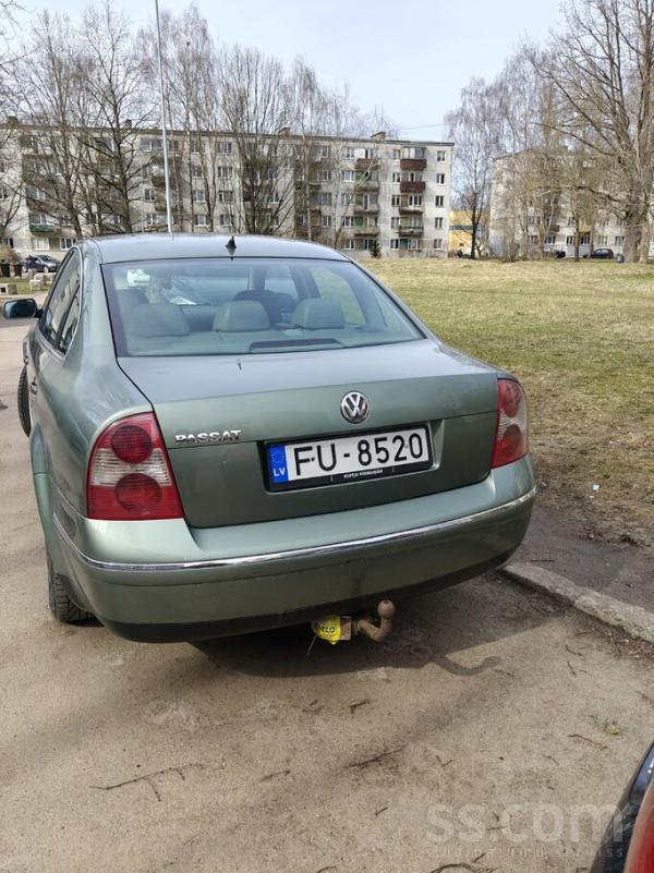 Green Volkswagen Passat B5 2003 in Riga, with an engine capacity of 1.90 L and mileage of 218 thousand km for 1700 €, photo 2 on AUTOMOTO.COM.LV