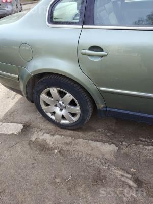 Zaļš Volkswagen Passat B5 2003 Rīga, ar dzinēja tilpumu 1.90 L un nobraukumu 218 tūkst. km par 1700 €, foto 5 vietnē AUTOMOTO.COM.LV