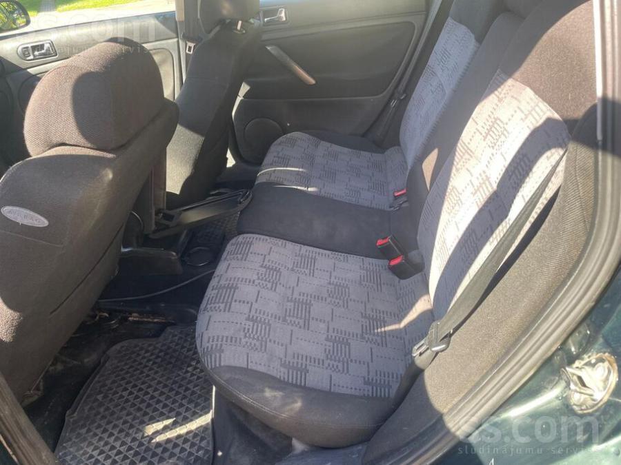 Zaļš Volkswagen Passat B5 1996 Ogre, ar dzinēja tilpumu 1.90 L un nobraukumu 351 tūkst. km par 800 €, foto 5 vietnē AUTOMOTO.COM.LV