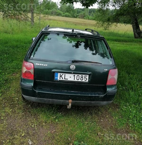 Green Volkswagen Passat B5 1997 in Balvi, with an engine capacity of 1.80 L and mileage of 313 thousand km for 1200 €, photo 3 on AUTOMOTO.COM.LV