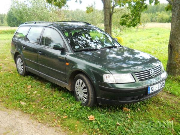 Green Volkswagen Passat B5 1997 in Balvi, with an engine capacity of 1.80 L and mileage of 313 thousand km for 1200 €, photo 4 on AUTOMOTO.COM.LV