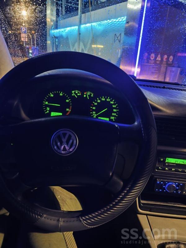 Green Volkswagen Passat B5 1997 in Daugavpils, with an engine capacity of 1.90 L and mileage of 448 thousand km for 1300 €, photo 10 on AUTOMOTO.COM.LV