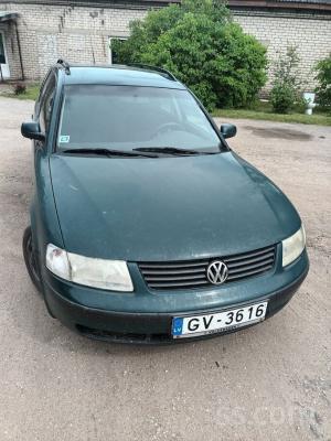 Zaļš Volkswagen Passat B5 1998 Preiļi, ar dzinēja tilpumu 1.80 L un nobraukumu 295 tūkst. km par 500 €, foto 2 vietnē AUTOMOTO.COM.LV
