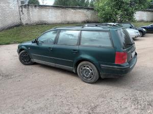 Zaļš Volkswagen Passat B5 1998 Preiļi, ar dzinēja tilpumu 1.80 L un nobraukumu 295 tūkst. km par 500 €, foto 5 vietnē AUTOMOTO.COM.LV