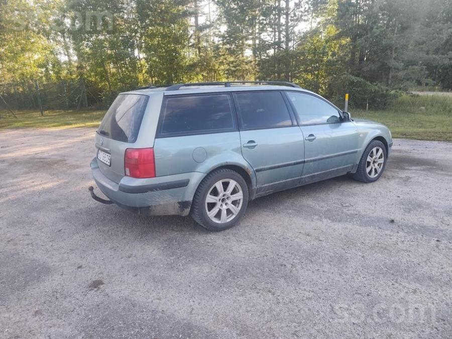 Zaļš Volkswagen Passat B5 1999 Madona, ar dzinēja tilpumu 1.90 L un nobraukumu 375 tūkst. km par 1000 €, foto 5 vietnē AUTOMOTO.COM.LV
