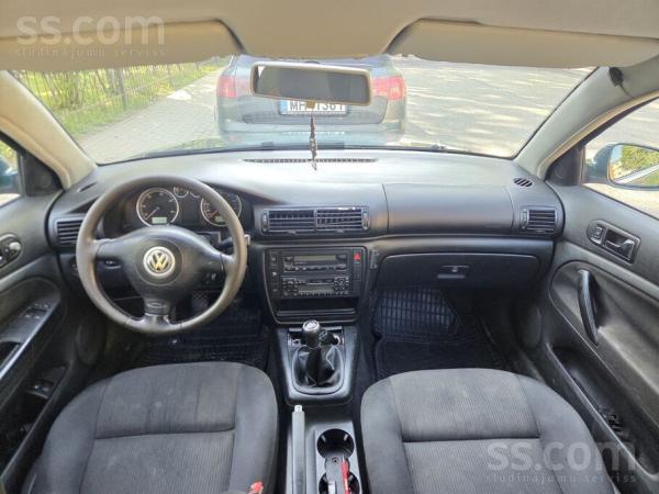 Green Volkswagen Passat B5 2001 in Rezekne, with an engine capacity of 1.90 L and mileage of 410 thousand km for 1100 €, photo 6 on AUTOMOTO.COM.LV