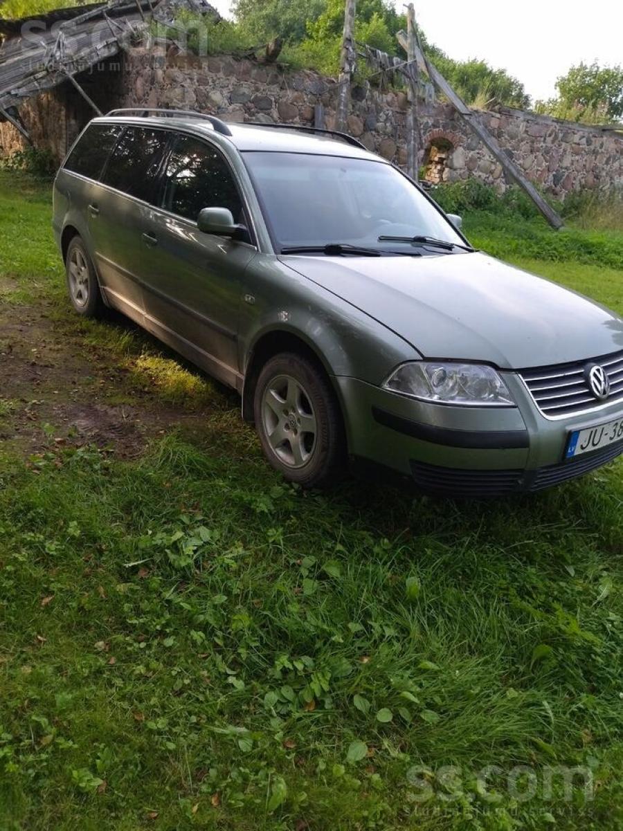 Green Volkswagen Passat B5 2001 in Valmiera, with an engine capacity of 1.80 L and mileage of 408 thousand km for 1100 €, photo 1 on AUTOMOTO.COM.LV