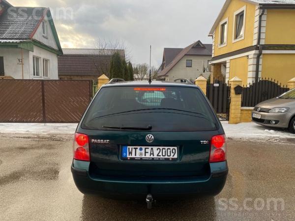 Zaļš Volkswagen Passat B5 2002 Daugavpils, ar dzinēja tilpumu 1.90 L un nobraukumu 0 tūkst. km par 2450 €, foto 4 vietnē AUTOMOTO.COM.LV