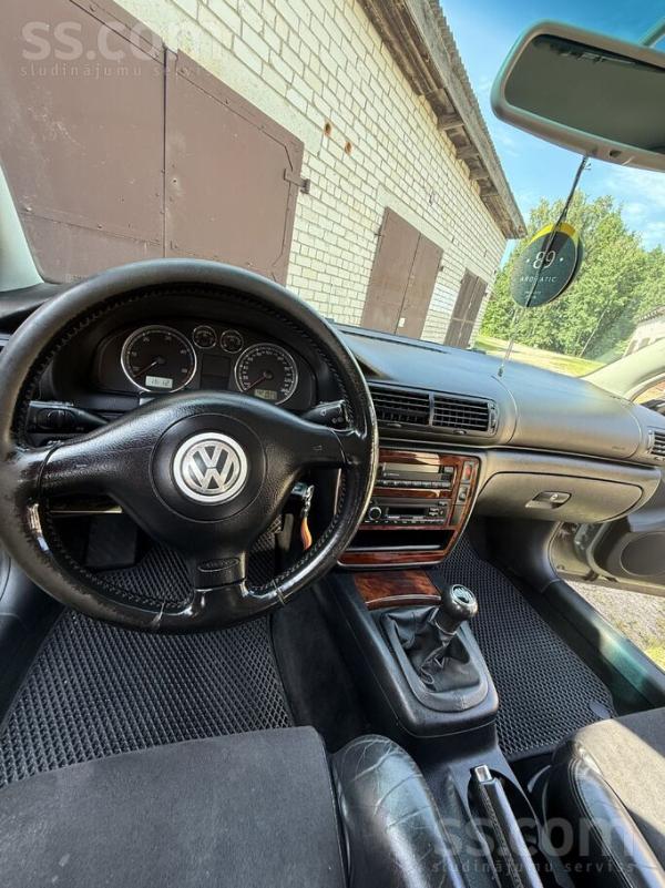 Zaļš Volkswagen Passat B5 2003 Jelgava, ar dzinēja tilpumu 1.90 L un nobraukumu 421 tūkst. km par 2800 €, foto 3 vietnē AUTOMOTO.COM.LV