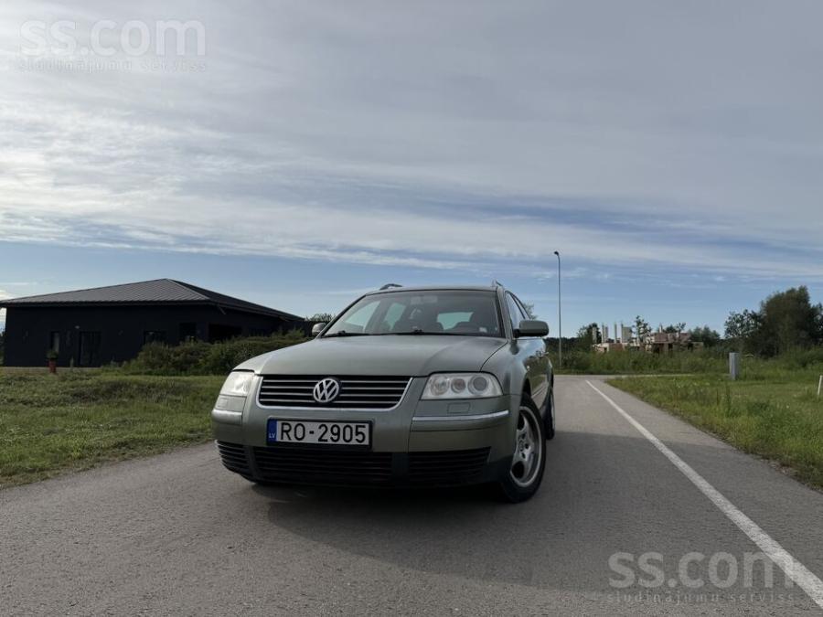 Green Volkswagen Passat B5 2003 in Riga, with an engine capacity of 1.80 L and mileage of 220 thousand km for 2500 €, photo 1 on AUTOMOTO.COM.LV