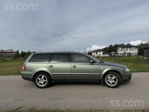 Green Volkswagen Passat B5 2003 in Riga, with an engine capacity of 1.80 L and mileage of 220 thousand km for 2500 €, photo 4 on AUTOMOTO.COM.LV