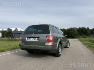 Green Volkswagen Passat B5 2003 in Riga, with an engine capacity of 1.80 L and mileage of 220 thousand km for 2500 €, photo 5 on AUTOMOTO.COM.LV