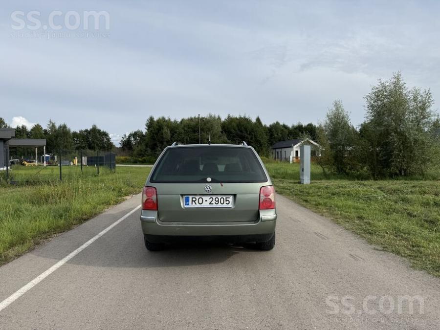 Green Volkswagen Passat B5 2003 in Riga, with an engine capacity of 1.80 L and mileage of 220 thousand km for 2500 €, photo 6 on AUTOMOTO.COM.LV