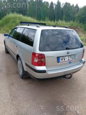 Серый Фольксваген Пассат Б5 2003 в Тукумс, объемом двигателя 1.90 л и пробегом 414 тыс. км за 1450 €, фото 3 на AUTOMOTO.COM.LV
