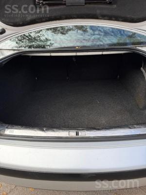 Pelēks Volkswagen Passat B5 2004 Liepāja, ar dzinēja tilpumu 1.90 L un nobraukumu 301 tūkst. km par 870 €, foto 10 vietnē AUTOMOTO.COM.LV