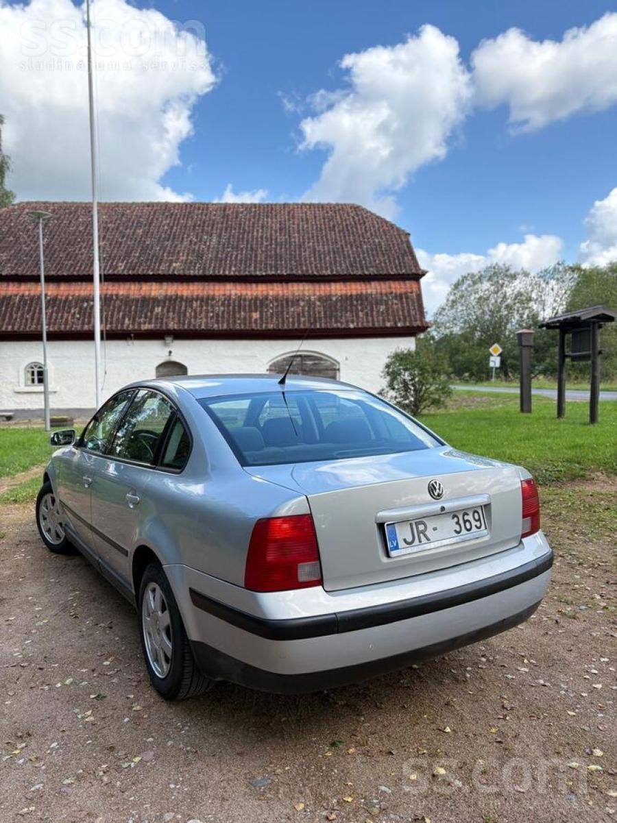 Pelēks Volkswagen Passat B5 1996 Ventspils, ar dzinēja tilpumu 1.80 L un nobraukumu 318 tūkst. km par 1450 €, foto 5 vietnē AUTOMOTO.COM.LV