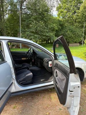 Pelēks Volkswagen Passat B5 1996 Ventspils, ar dzinēja tilpumu 1.80 L un nobraukumu 318 tūkst. km par 1450 €, foto 7 vietnē AUTOMOTO.COM.LV