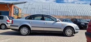 Pelēks Volkswagen Passat B5 1997 Valmiera, ar dzinēja tilpumu 1.60 L un nobraukumu 226 tūkst. km par 1100 €, foto 3 vietnē AUTOMOTO.COM.LV