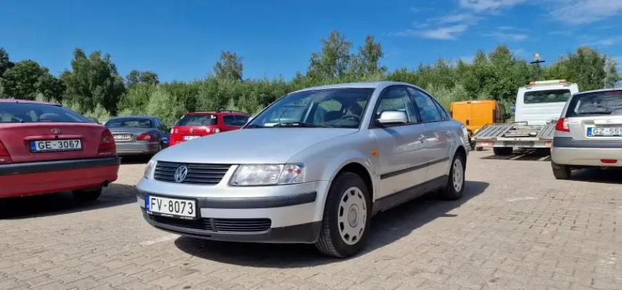 Pelēks Volkswagen Passat B5 1997 Valmiera, ar dzinēja tilpumu 1.60 L un nobraukumu 226 tūkst. km par 1100 €, foto 8 vietnē AUTOMOTO.COM.LV