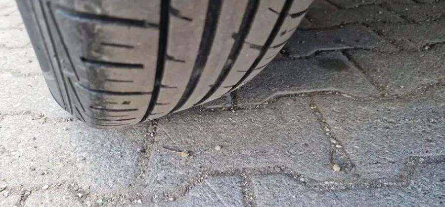 Pelēks Volkswagen Passat B5 1997 Valmiera, ar dzinēja tilpumu 1.60 L un nobraukumu 226 tūkst. km par 1100 €, foto 13 vietnē AUTOMOTO.COM.LV