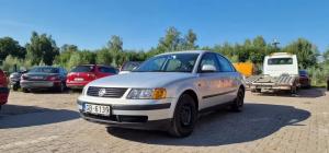 Grey Volkswagen Passat B5 1997 in Valmiera, with an engine capacity of 1.80 L and mileage of 257 thousand km for 1100 €, photo 8 on AUTOMOTO.COM.LV