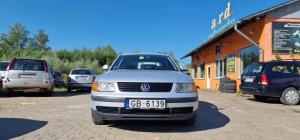 Grey Volkswagen Passat B5 1997 in Valmiera, with an engine capacity of 1.80 L and mileage of 257 thousand km for 1100 €, photo 9 on AUTOMOTO.COM.LV