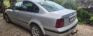 Grey Volkswagen Passat B5 1997 in Ogre, with an engine capacity of 1.90 L and mileage of 349 thousand km for 700 €, photo 4 on AUTOMOTO.COM.LV