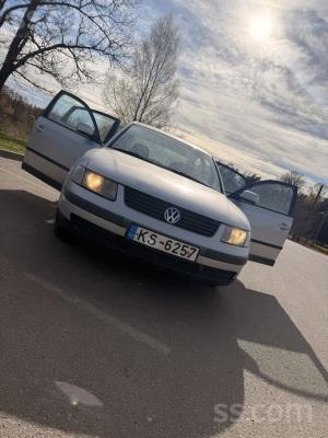 Pelēks Volkswagen Passat B5 1998 Rēzekne, ar dzinēja tilpumu 1.90 L un nobraukumu 400 tūkst. km par 1450 €, foto  vietnē AUTOMOTO.COM.LV