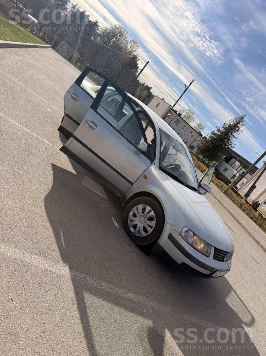 Pelēks Volkswagen Passat B5 1998 Rēzekne, ar dzinēja tilpumu 1.90 L un nobraukumu 400 tūkst. km par 1450 €, foto 4 vietnē AUTOMOTO.COM.LV