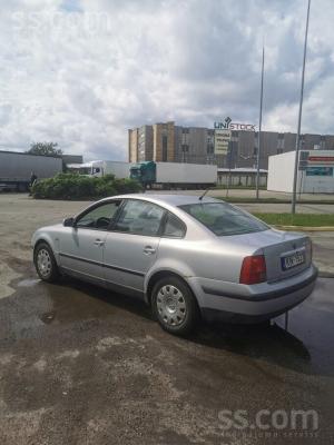 Pelēks Volkswagen Passat B5 1998 Rīga, ar dzinēja tilpumu 1.90 L un nobraukumu 400 tūkst. km par 900 €, foto 3 vietnē AUTOMOTO.COM.LV