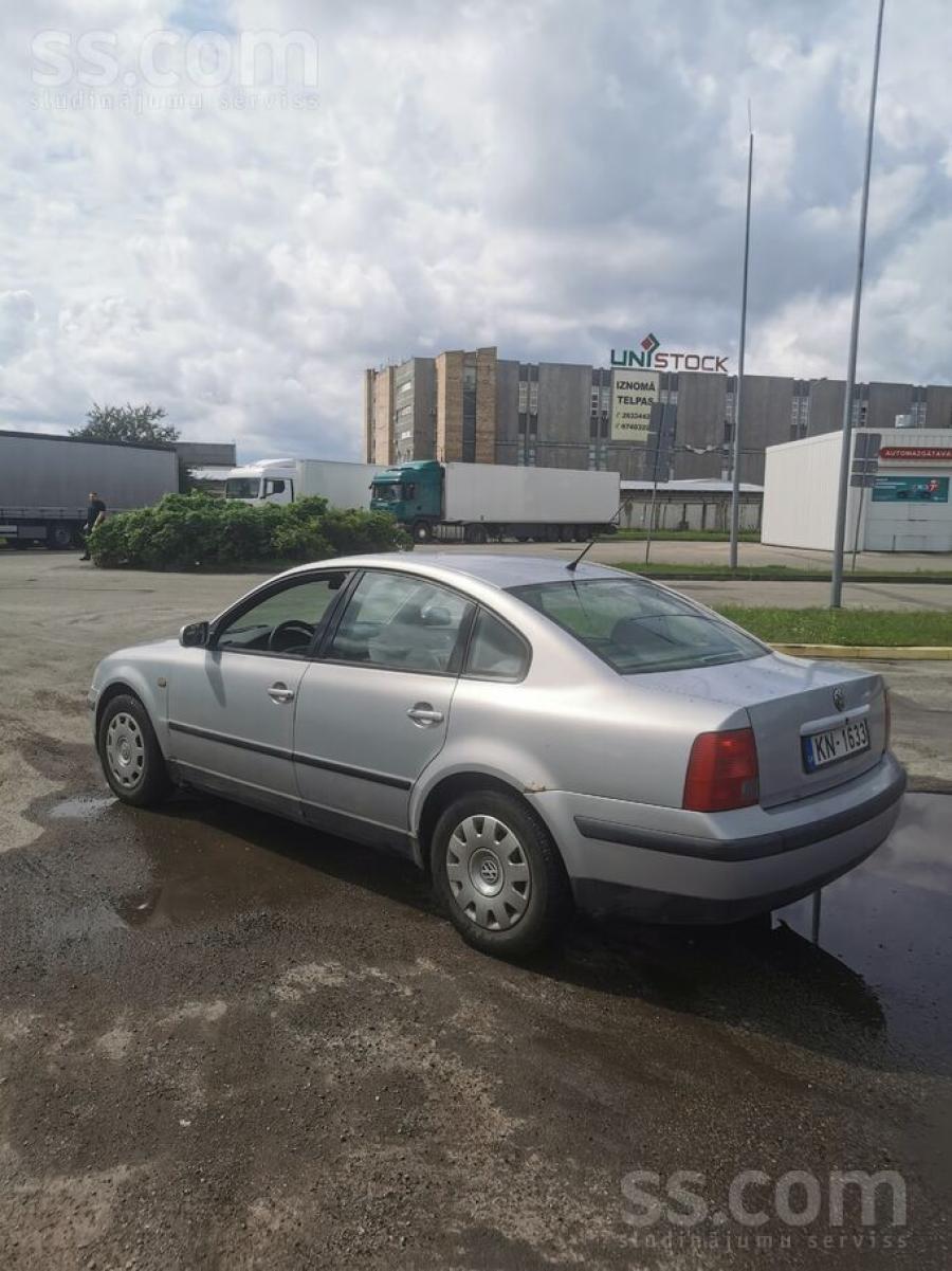 Pelēks Volkswagen Passat B5 1998 Rīga, ar dzinēja tilpumu 1.90 L un nobraukumu 400 tūkst. km par 900 €, foto 3 vietnē AUTOMOTO.COM.LV
