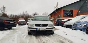 Pelēks Volkswagen Passat B5 1998 Valmiera, ar dzinēja tilpumu 1.60 L un nobraukumu 301 tūkst. km par 1000 €, foto 9 vietnē AUTOMOTO.COM.LV