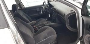 Pelēks Volkswagen Passat B5 1998 Valmiera, ar dzinēja tilpumu 1.60 L un nobraukumu 301 tūkst. km par 1000 €, foto 13 vietnē AUTOMOTO.COM.LV