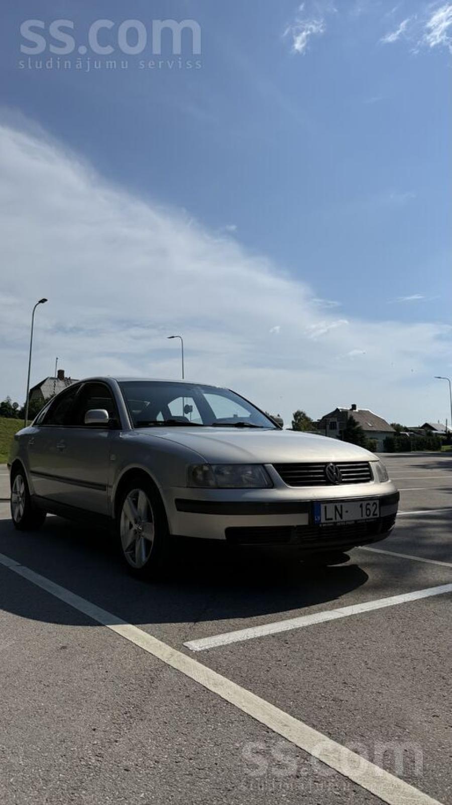 Grey Volkswagen Passat B5 1999 in Aluksne, with an engine capacity of 1.90 L and mileage of 391 thousand km for 3500 €, photo 1 on AUTOMOTO.COM.LV