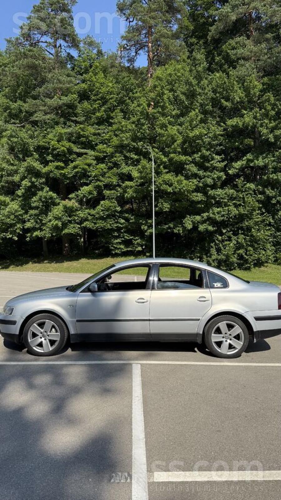 Grey Volkswagen Passat B5 1999 in Aluksne, with an engine capacity of 1.90 L and mileage of 391 thousand km for 3500 €, photo 7 on AUTOMOTO.COM.LV