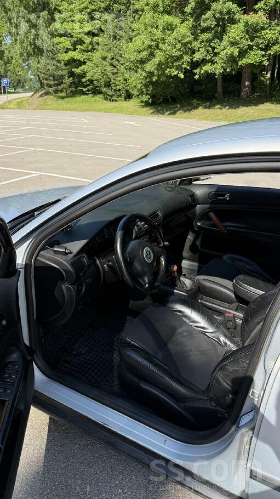 Grey Volkswagen Passat B5 1999 in Aluksne, with an engine capacity of 1.90 L and mileage of 391 thousand km for 3500 €, photo 11 on AUTOMOTO.COM.LV