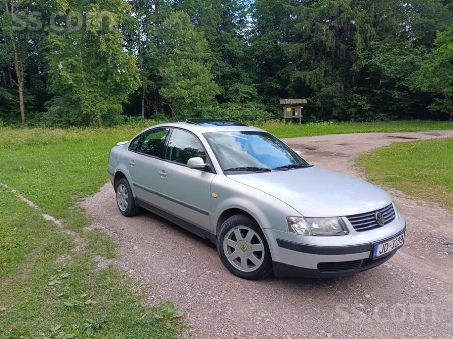Pelēks Volkswagen Passat B5 1999 Kuldīga, ar dzinēja tilpumu 1.90 L un nobraukumu 331 tūkst. km par 1350 €, foto 1 vietnē AUTOMOTO.COM.LV