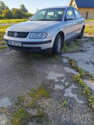 Pelēks Volkswagen Passat B5 1999 Bauska, ar dzinēja tilpumu 1.60 L un nobraukumu 286 tūkst. km par 1200 €, foto  vietnē AUTOMOTO.COM.LV