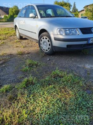 Pelēks Volkswagen Passat B5 1999 Bauska, ar dzinēja tilpumu 1.60 L un nobraukumu 286 tūkst. km par 1200 €, foto 3 vietnē AUTOMOTO.COM.LV