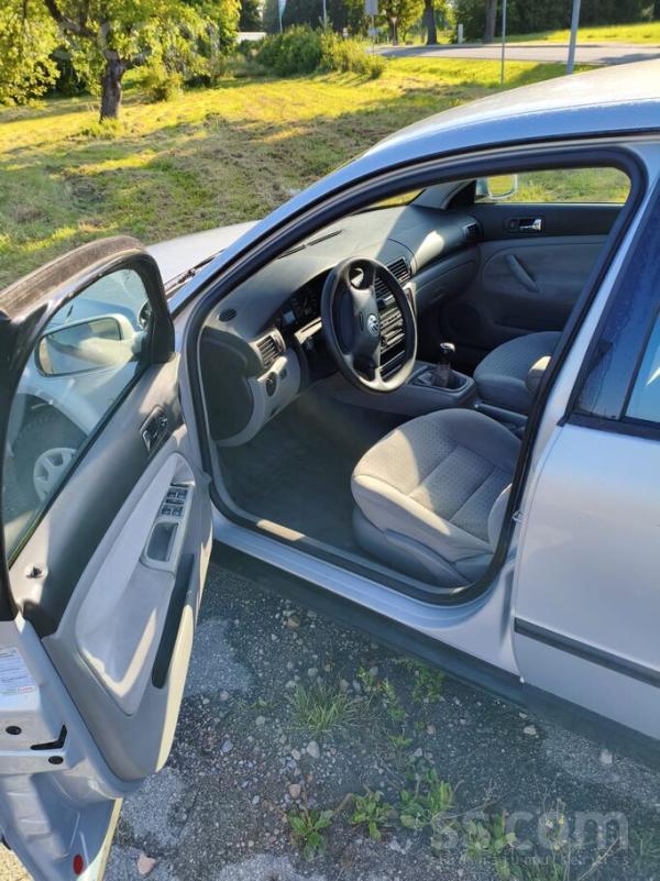 Pelēks Volkswagen Passat B5 1999 Bauska, ar dzinēja tilpumu 1.60 L un nobraukumu 286 tūkst. km par 1200 €, foto 5 vietnē AUTOMOTO.COM.LV