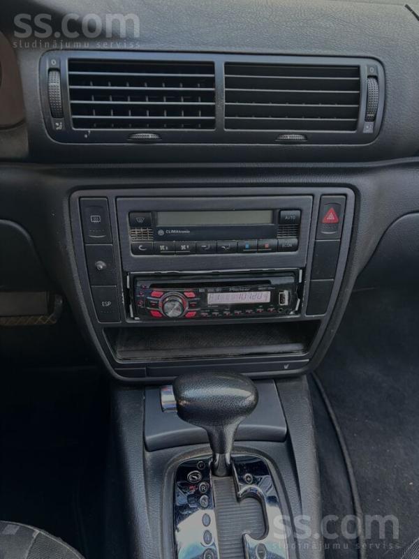 Grey Volkswagen Passat B5 2000 in Dobele, with an engine capacity of 1.90 L and mileage of 255 thousand km for 1200 €, photo 9 on AUTOMOTO.COM.LV