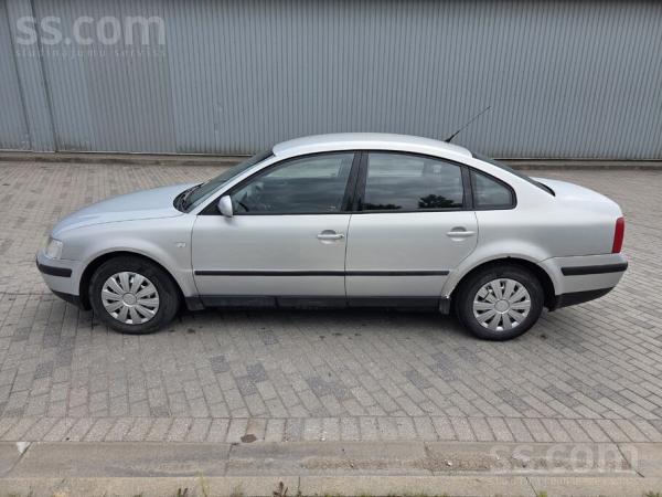 Grey Volkswagen Passat B5 2000 in Preili, with an engine capacity of 1.90 L and mileage of 411 thousand km for 550 €, photo 1 on AUTOMOTO.COM.LV