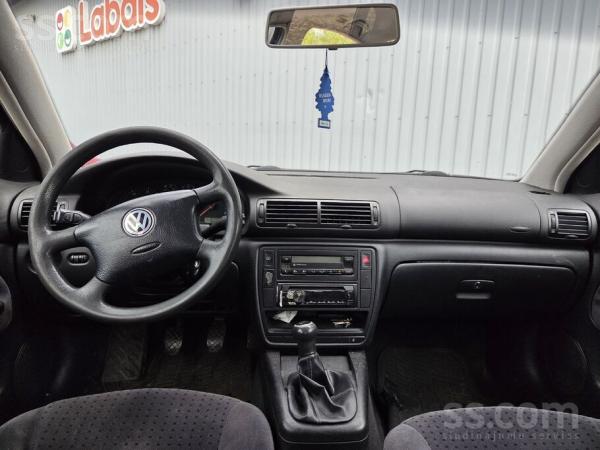 Grey Volkswagen Passat B5 2000 in Preili, with an engine capacity of 1.90 L and mileage of 411 thousand km for 550 €, photo 3 on AUTOMOTO.COM.LV
