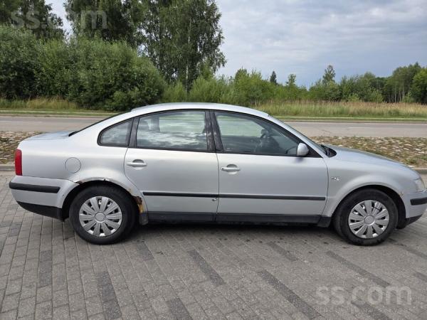 Pelēks Volkswagen Passat B5 2000 Preiļi, ar dzinēja tilpumu 1.90 L un nobraukumu 411 tūkst. km par 550 €, foto 3 vietnē AUTOMOTO.COM.LV