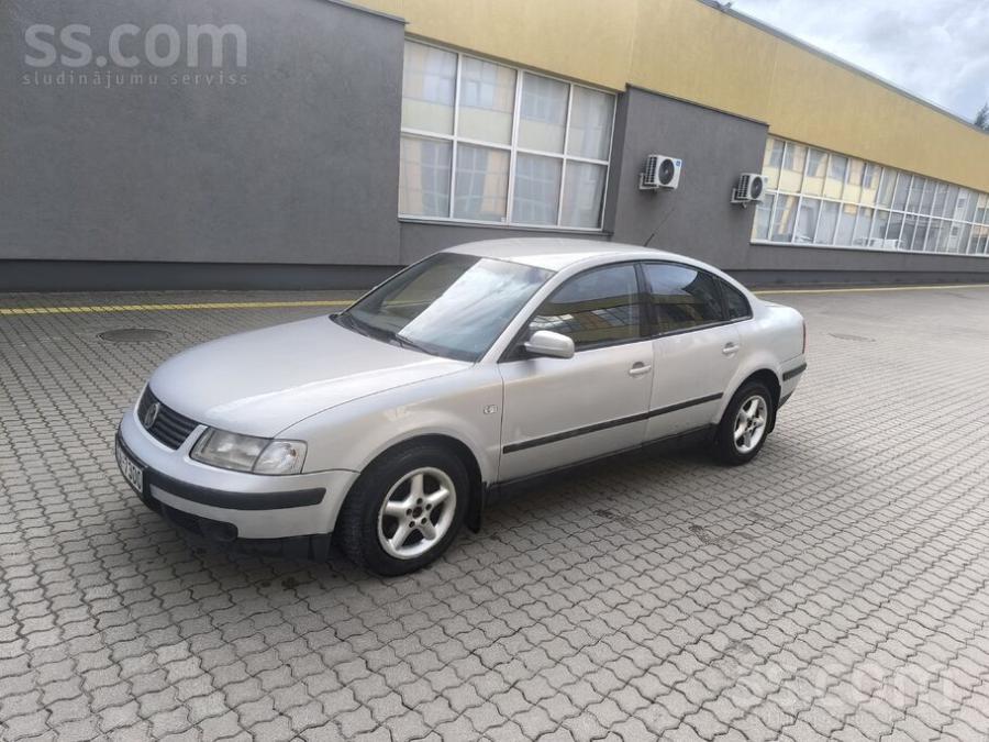 Grey Volkswagen Passat B5 2000 in Riga, with an engine capacity of 1.80 L and mileage of 0 thousand km for 1190 €, photo 1 on AUTOMOTO.COM.LV