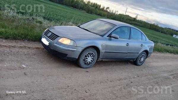 Grey Volkswagen Passat B5 2001 in Jekabpils, with an engine capacity of 1.90 L and mileage of 401 thousand km for 1350 €, photo 1 on AUTOMOTO.COM.LV
