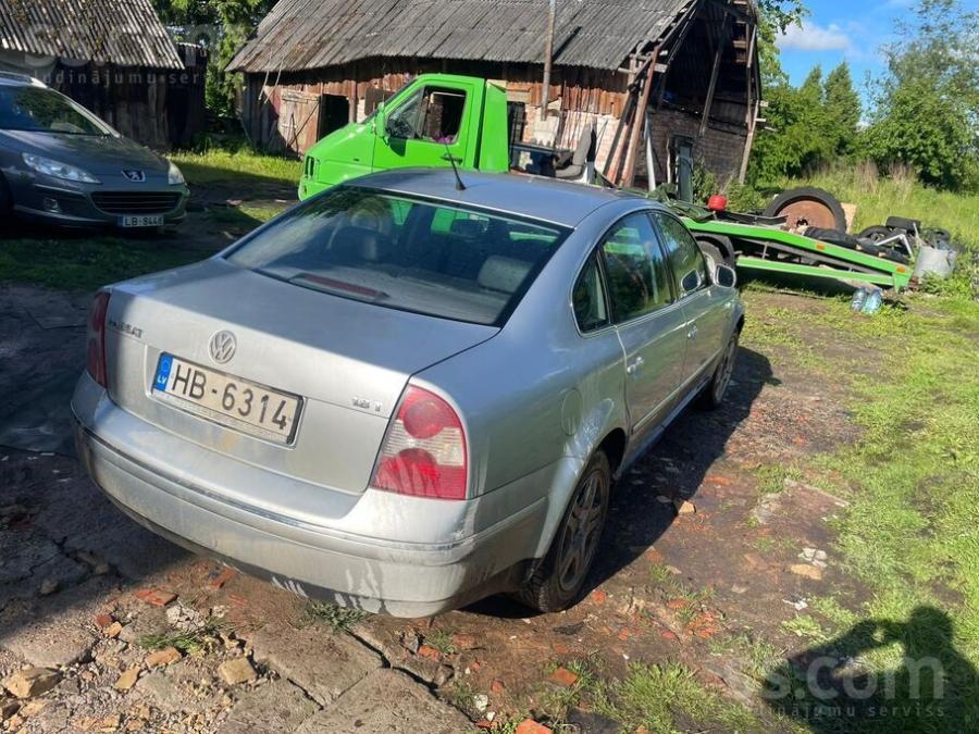 Grey Volkswagen Passat B5 2001 in Jelgava, with an engine capacity of 1.80 L and mileage of 360 thousand km for 850 €, photo 4 on AUTOMOTO.COM.LV