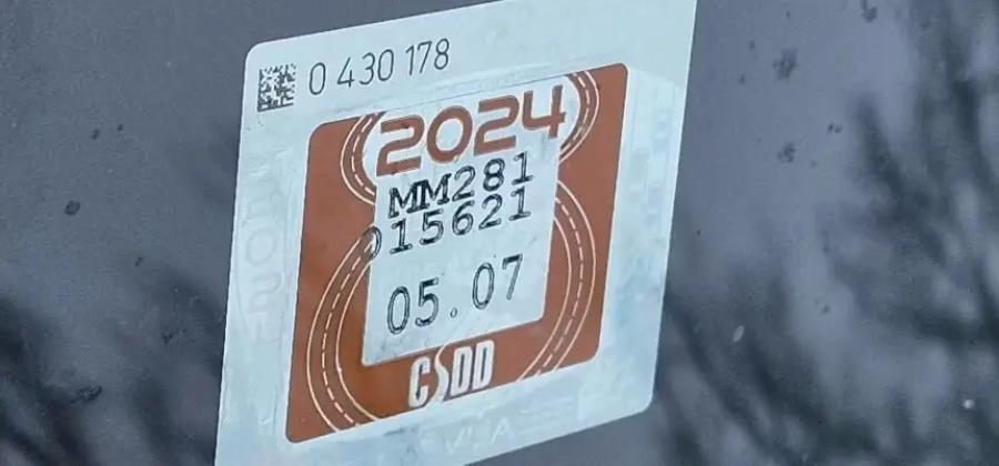 Серый Фольксваген Пассат Б5 2001 в Валмиера, объемом двигателя 1.90 л и пробегом 407 тыс. км за 1000 €, фото 14 на AUTOMOTO.COM.LV